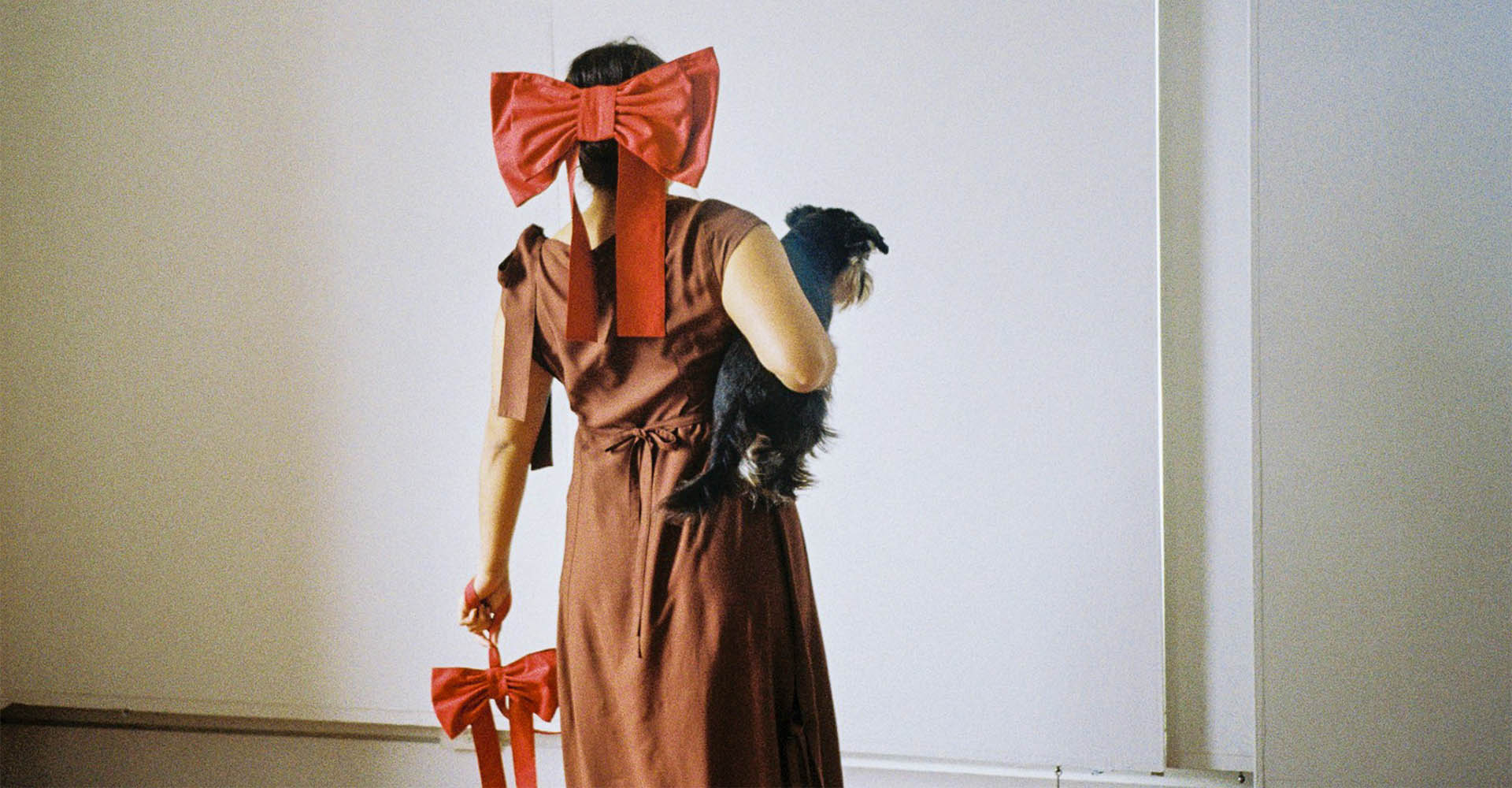 All the Auckland cuties at Caitlin Snell's magical show | Ensemble Magazine