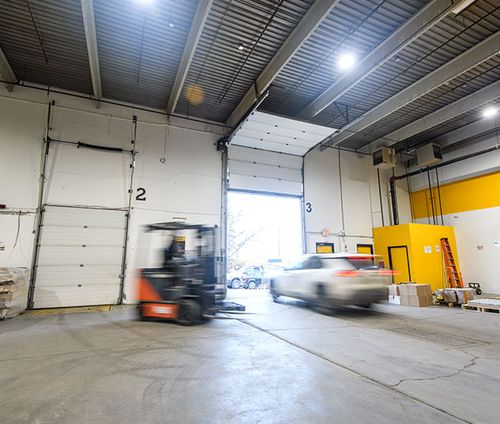 TradeSpace: customizable warehouse and office space solutions.