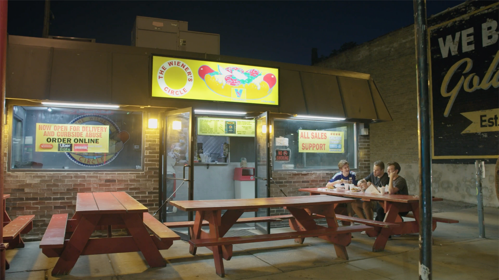 The Wieners Circle - High Quality Chicago Street Food