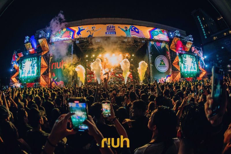 RIUH 24/7 - Curated Creative Platform