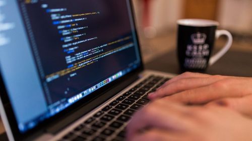 Qué diferencias hay entre los lenguajes Java y JavaScript 🤔 | HACK A BOSS