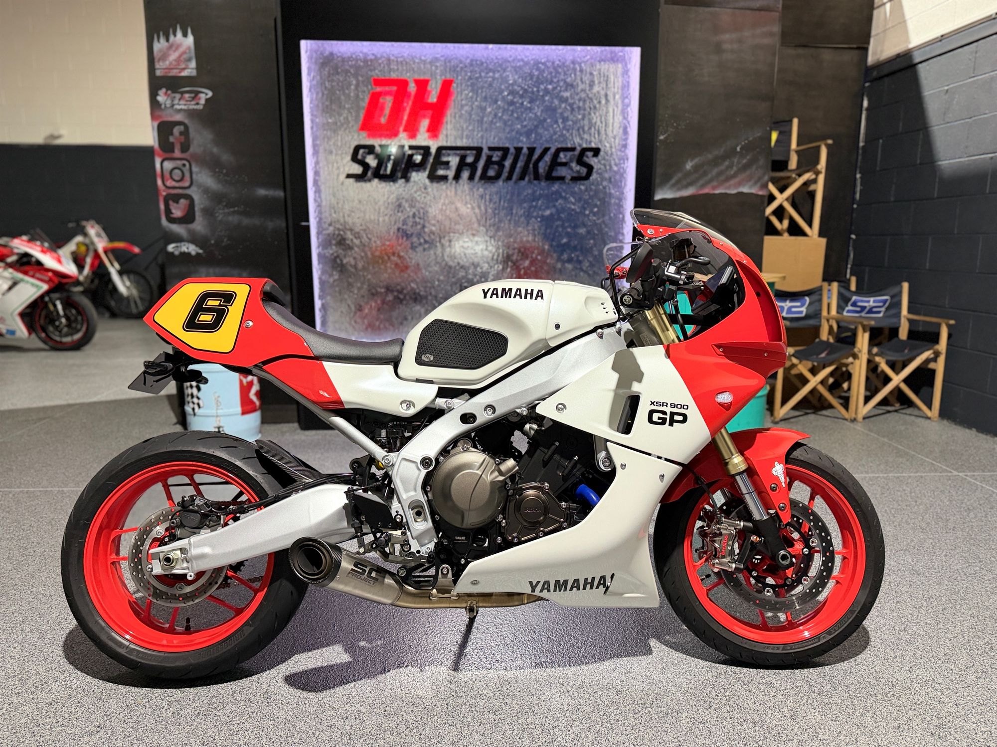 YAMAHA XSR900 GP LEGEND RED 2024 SC PROJECT EXHAUST BREMBO GILLES PX ...