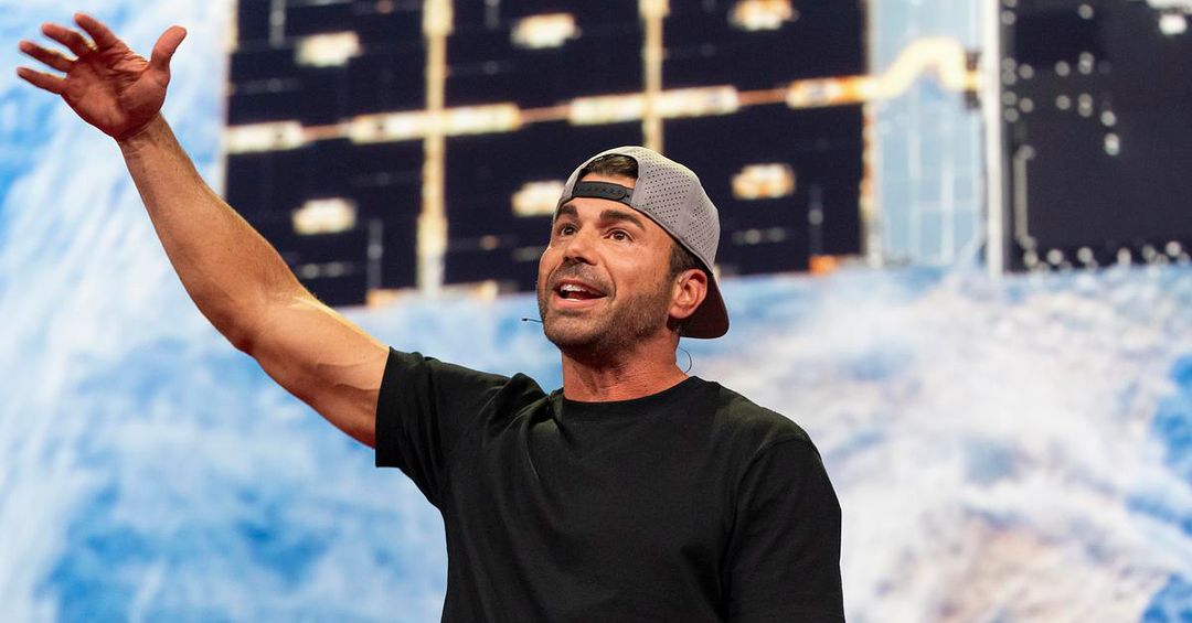 Mark Rober launches free STEM curriculum for teachers