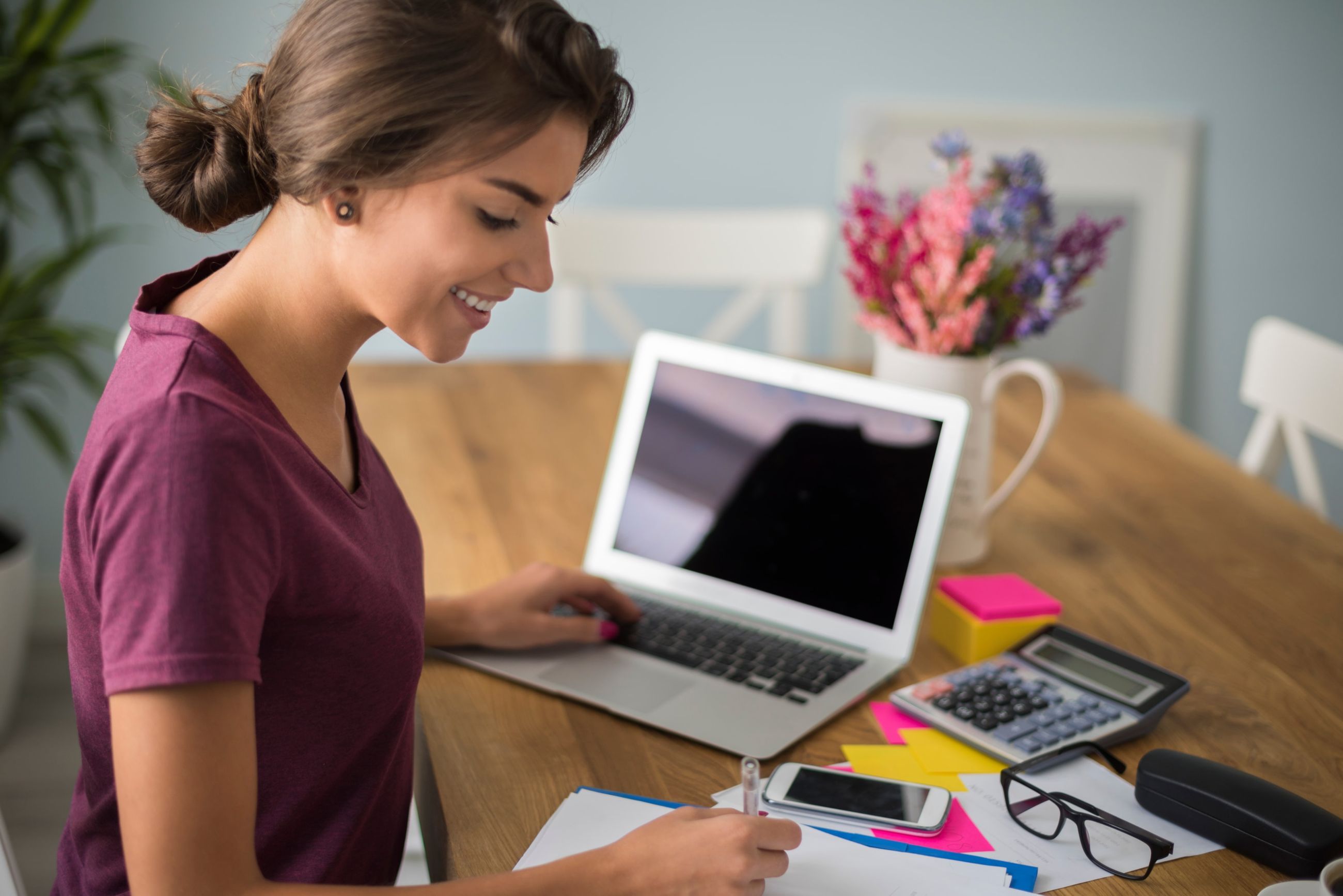 Average Price For Online Courses: How Much Should You Charge? | CustomerHub