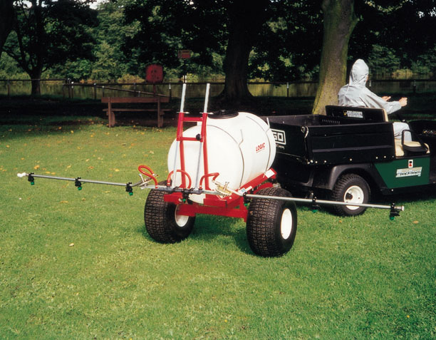 LOGIC | Trailed Sprayer TS400