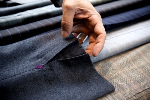 Bespoke Tailoring : the Parisian Devil is in the Details...