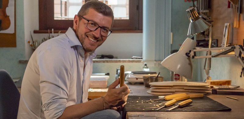 3 Exceptional Cello Makers to Watch | MyLuthier Blog