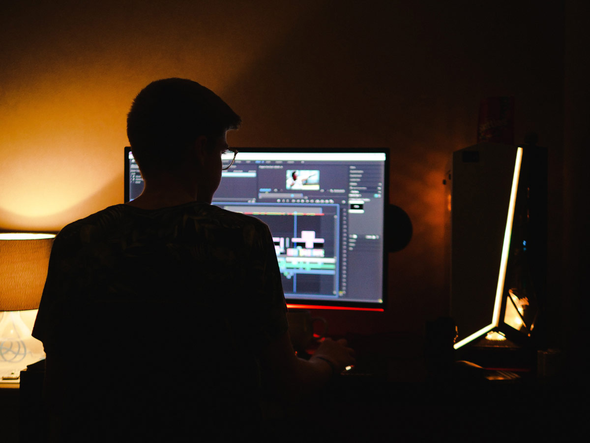 The top 9 collaborative video editing software for 2025 | Evercast Blog