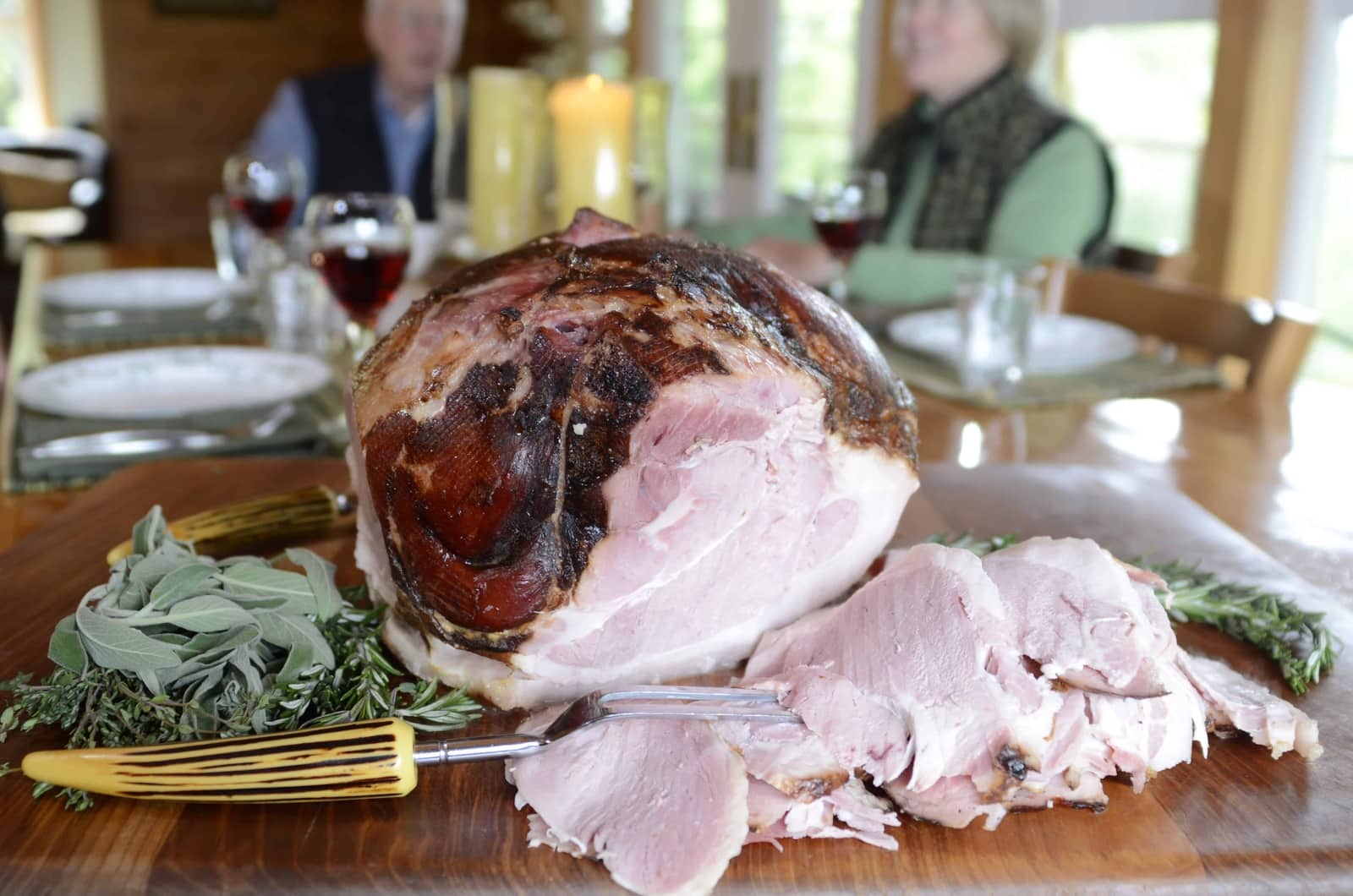 Shank Half/Portion Ham Carving Instructions‍