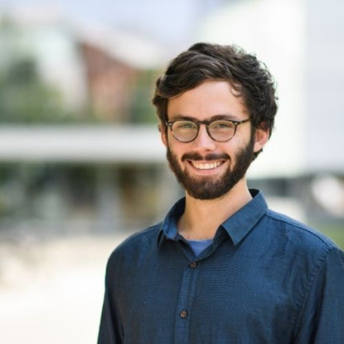 In-Depth Guide to Patient Record Summarization With Large Language Models (With Examples) | Width.ai