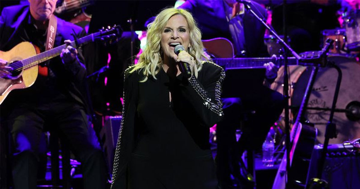 Garth Brooks | Trisha Yearwood Honors Tony Brown as He Joins the ...