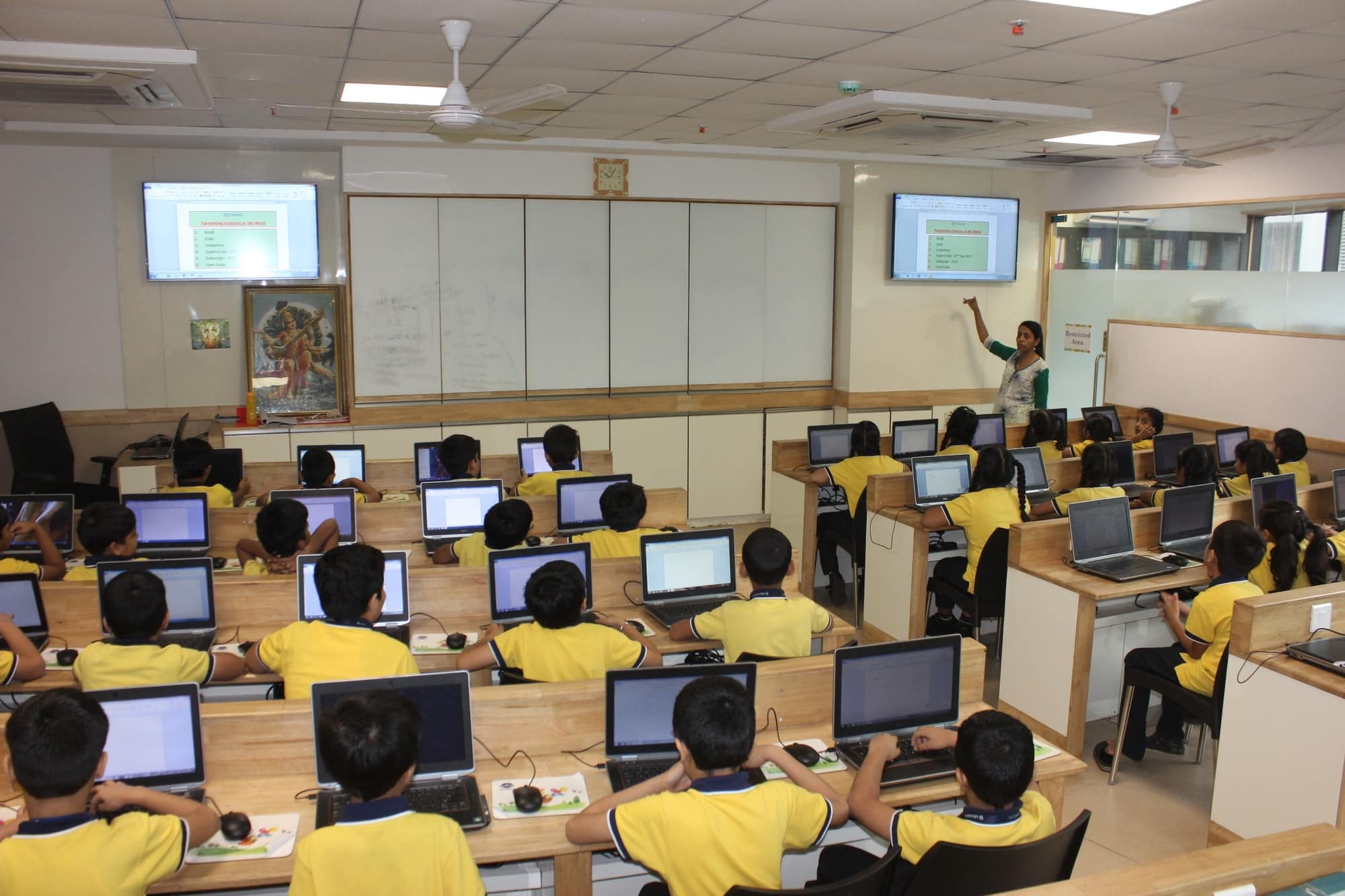 The Universal School • a Universal Education institute