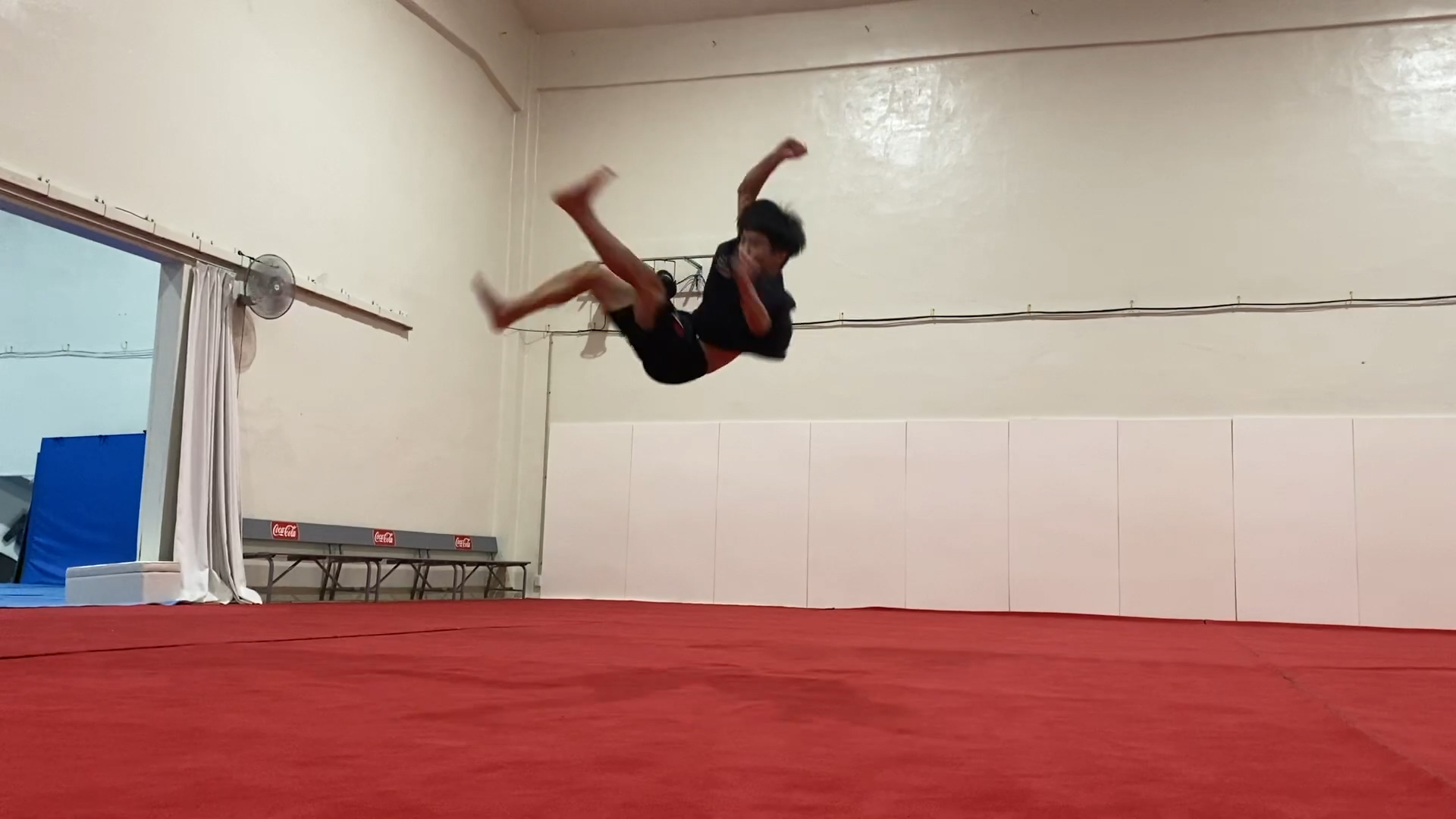 Backside 1260 Wackknife