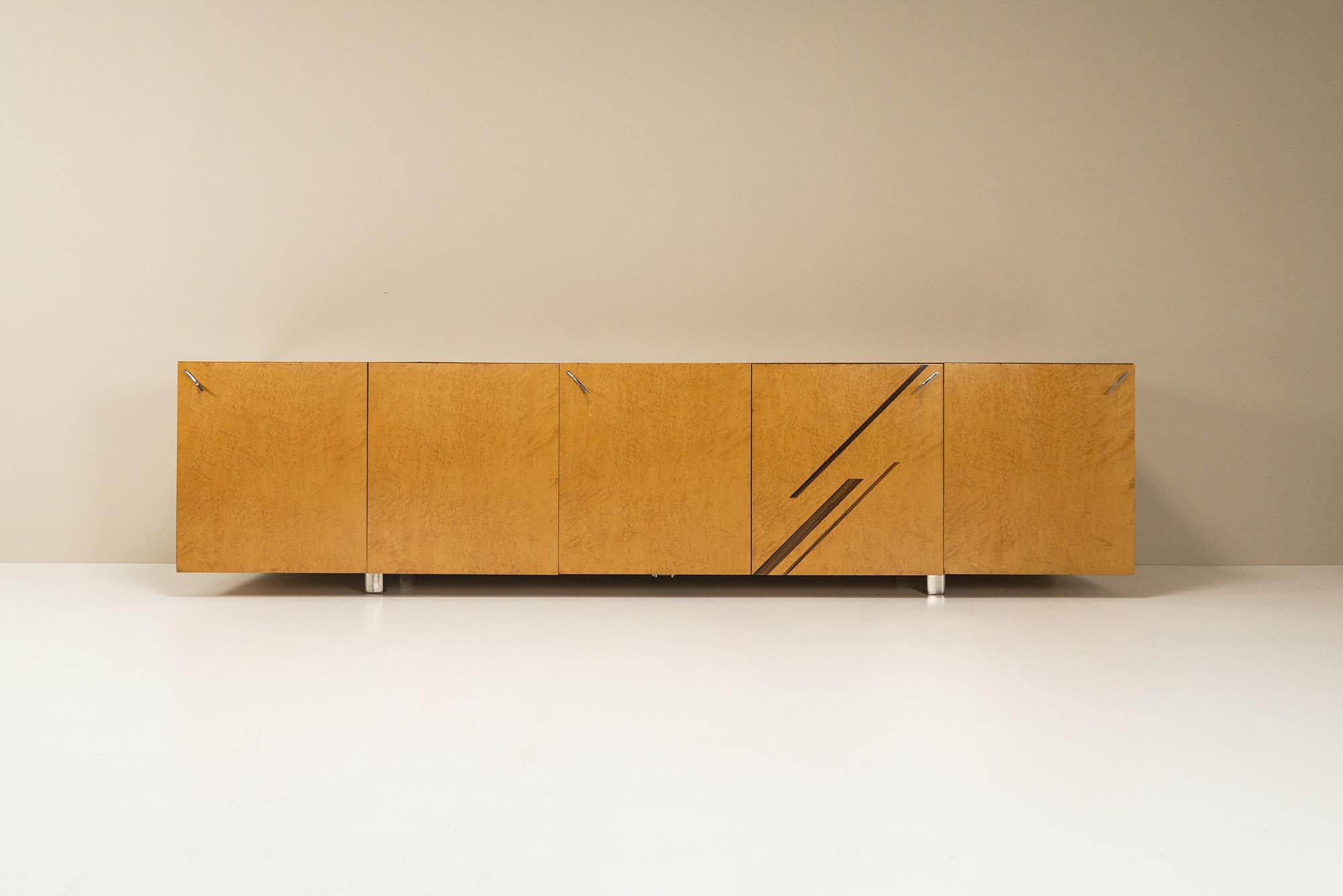 Sideboard Model "Birds-Eye" in Maple by Giovanni Offredi for Saporiti ...