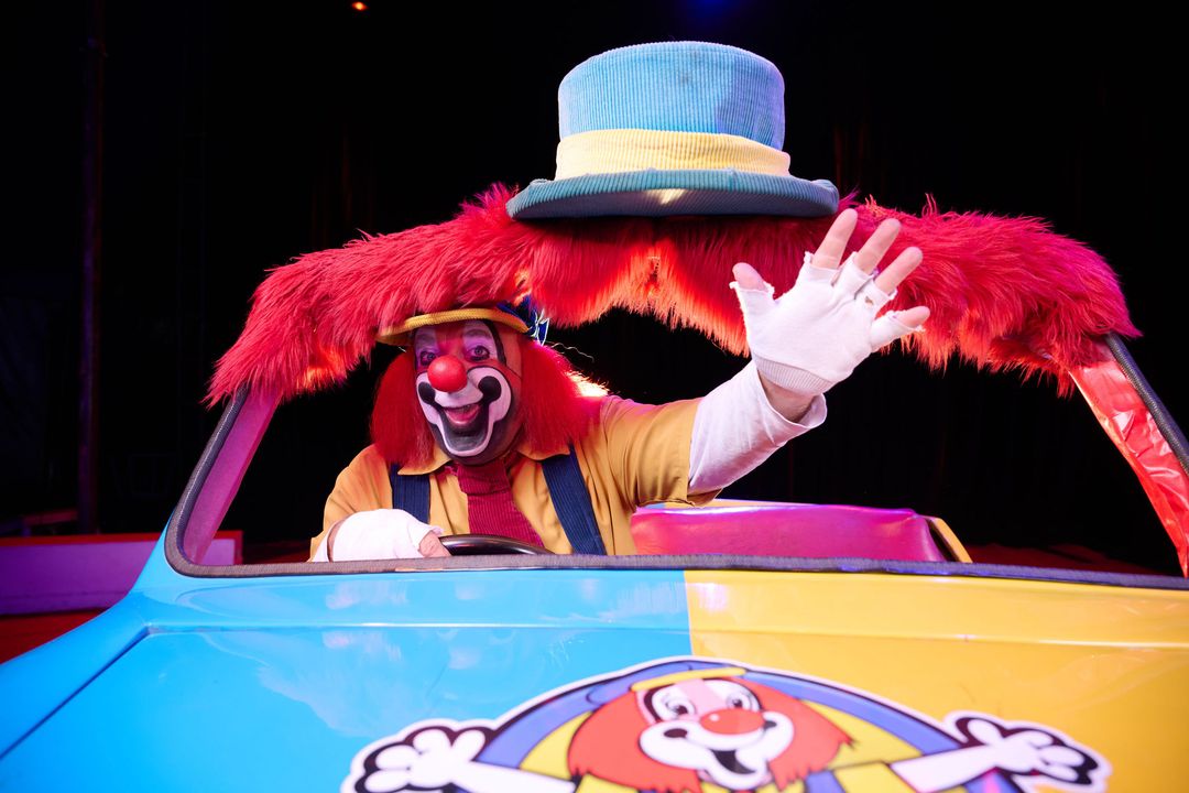 Hudsons Circus Rolls Back Into Airlie Beach - Mackay Whitsunday LIfe
