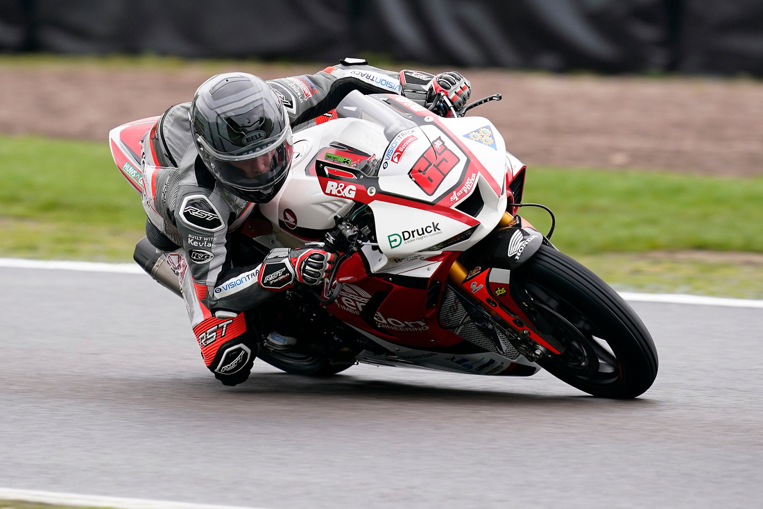 Hawk Racing gets more points on the board in rollercoaster weekend at ...