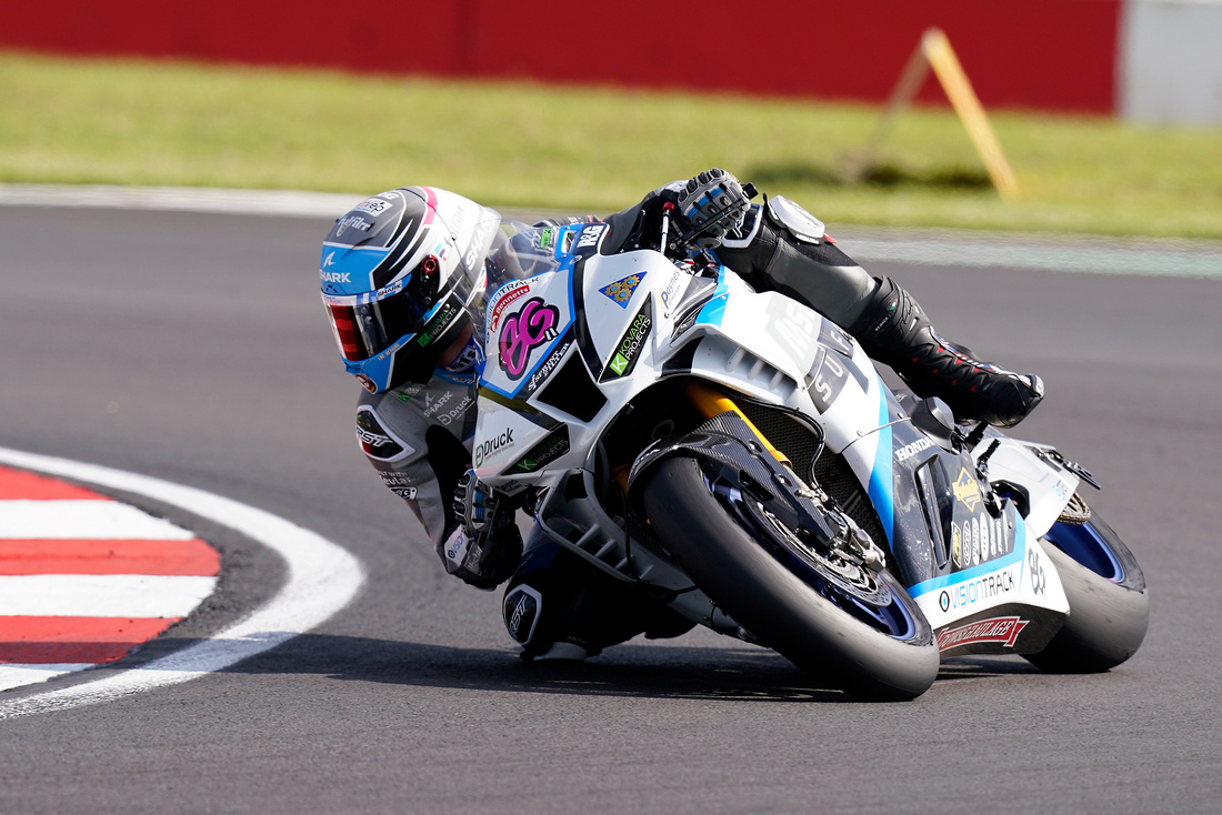 Charlie’s triple success as Hawk ups the pace at Donington Park
