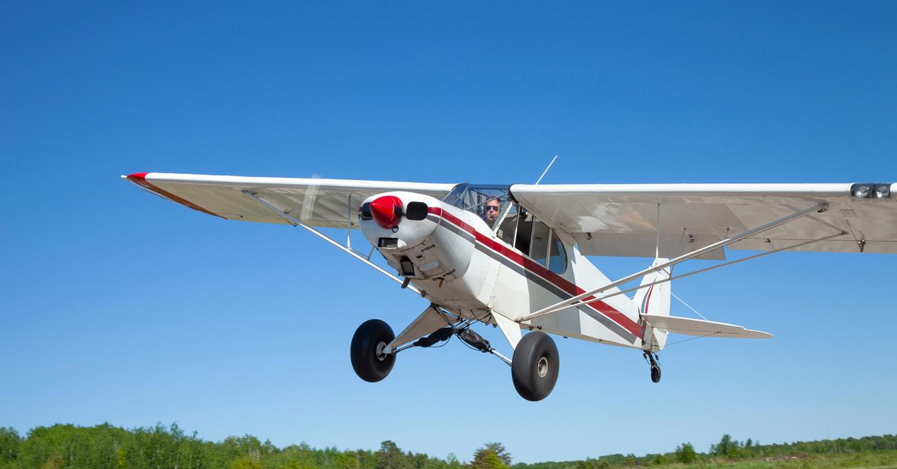 How Many Wheels Does an Airplane Have? | SkyTough