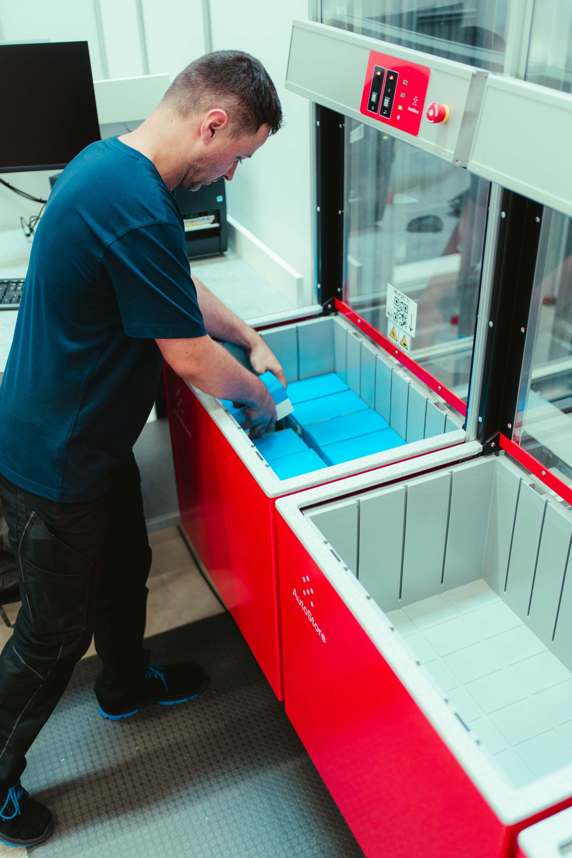 Automated Order Processing: Revolutionize E-commerce | 2025