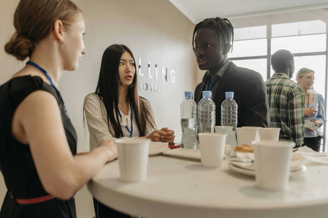 6 Examples of team building goals and objectives | Surf Office