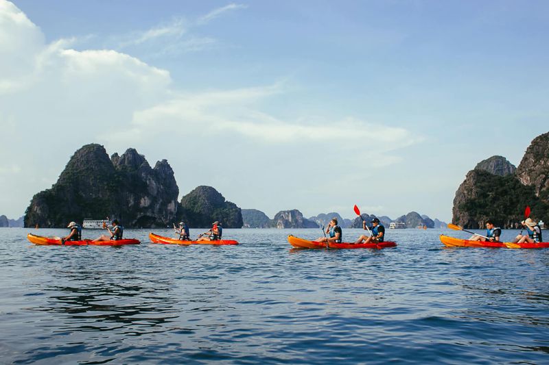 40 Best team building activities for large work groups | Surf Office