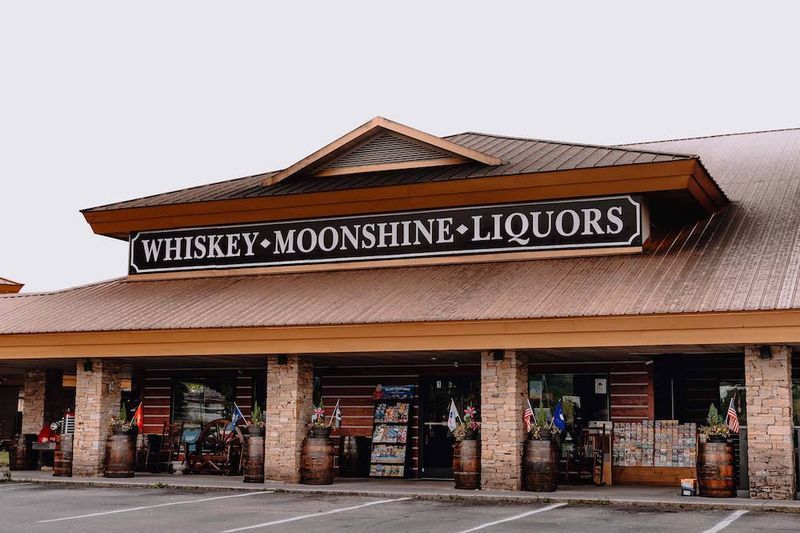 TN Legend Distillery | Home