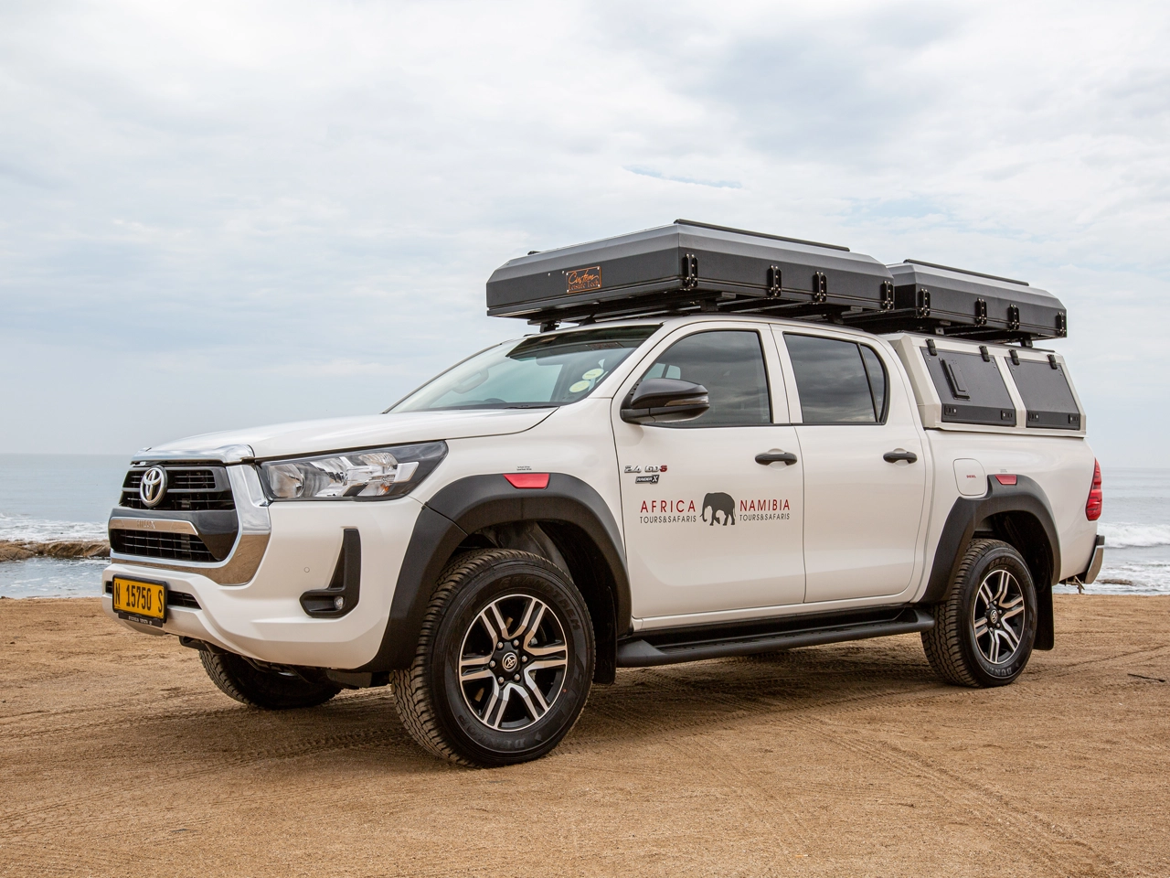 4x4 Camping Trip Roadtrip Costa Rica 4WD Met Tent | Edventure Travel