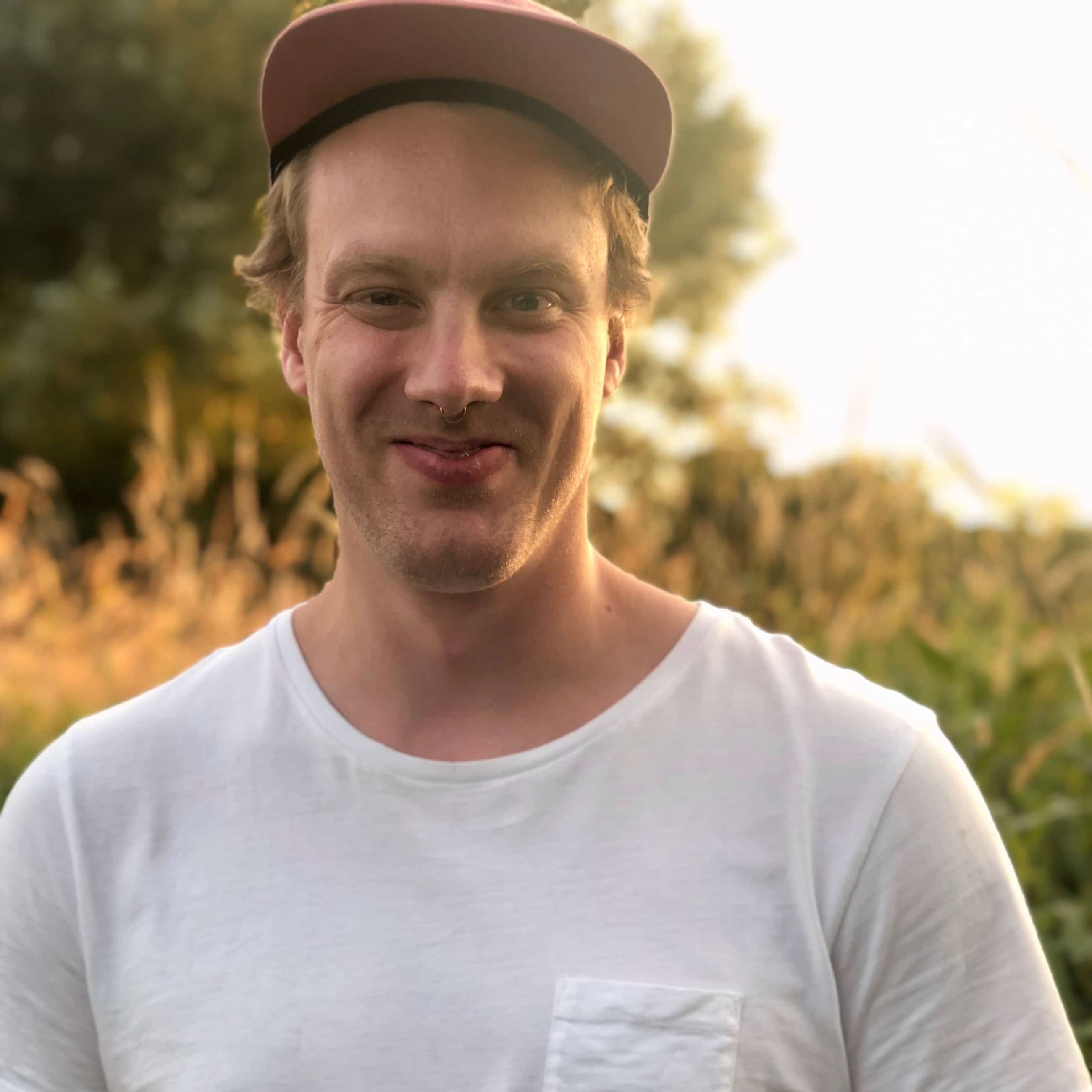 Sharding our core Postgres database (without any downtime)