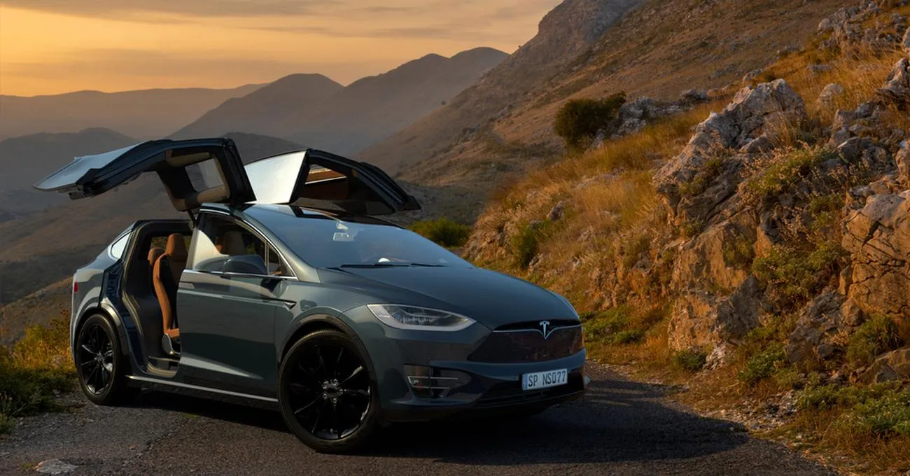 Best Year Tesla Model X | CarShtuff