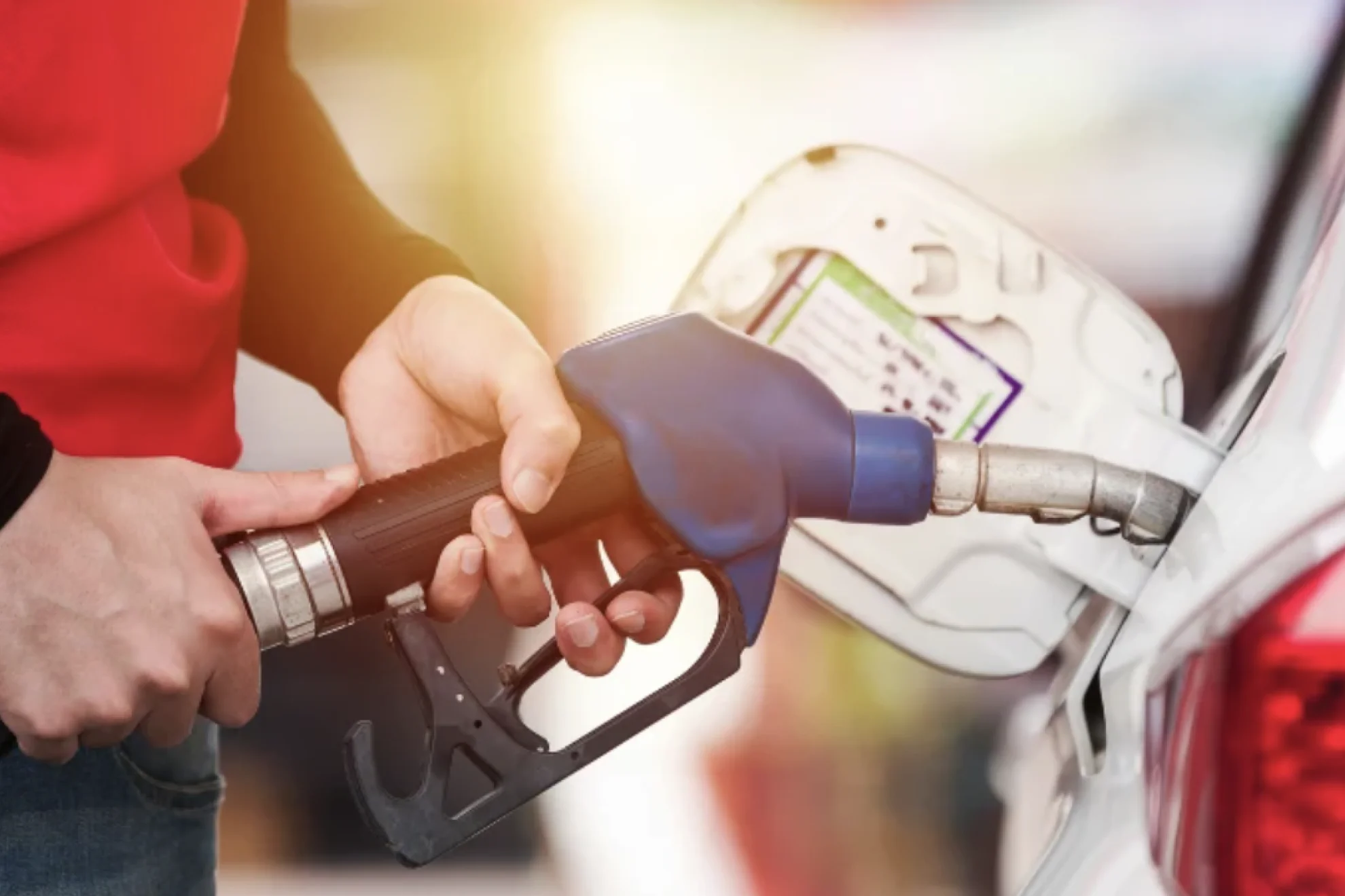 Gas Card vs. Mileage Reimbursement: How to Make the Right Choice? - Timeero