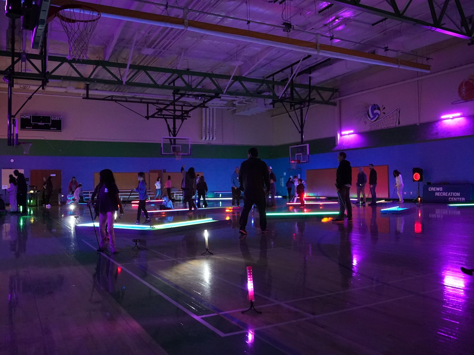 Glow Vibe Golf - Glow Golf Entertainment That Comes To You!