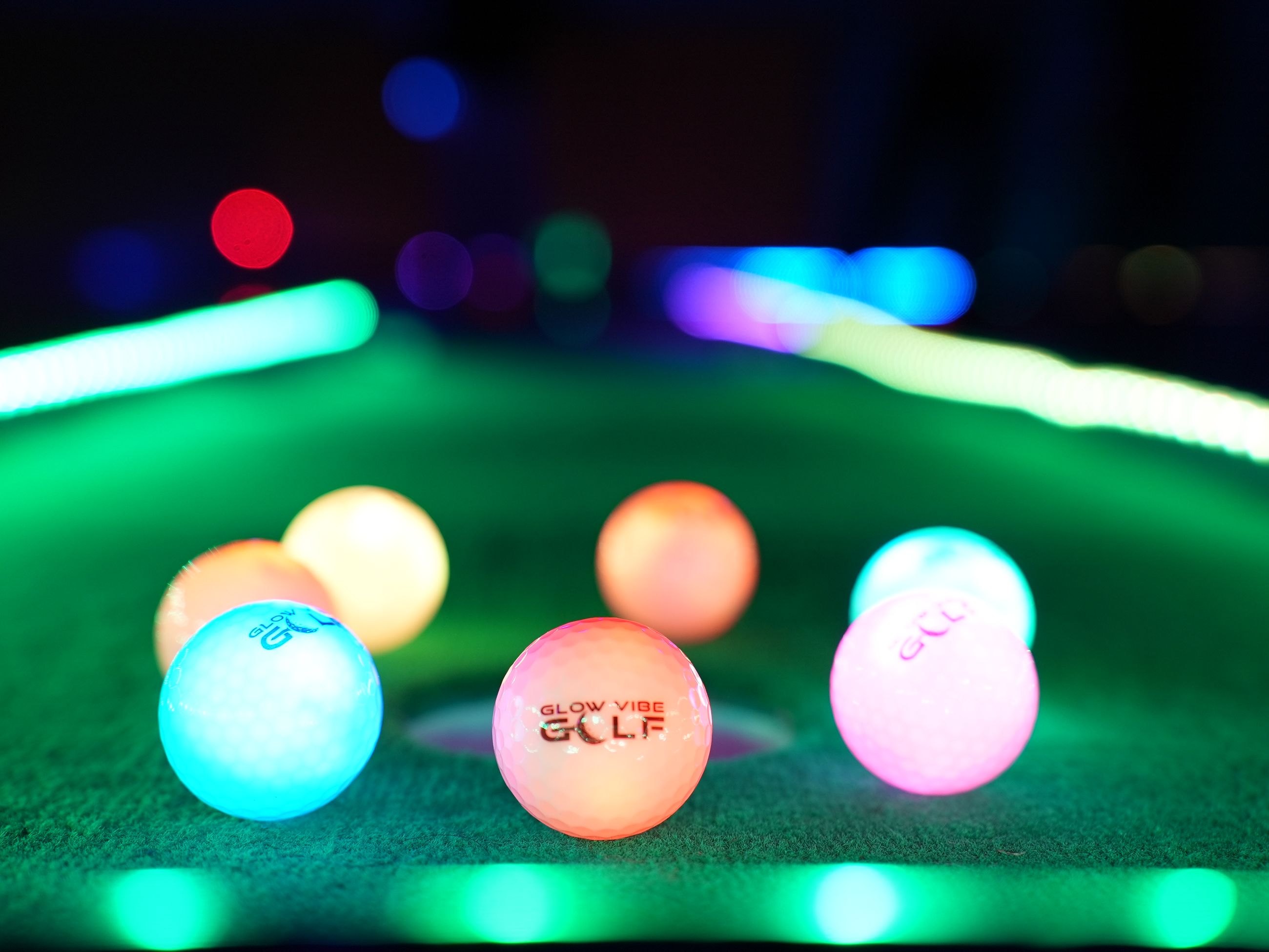 Glow Vibe Golf - The Leading Glow Golf Experience