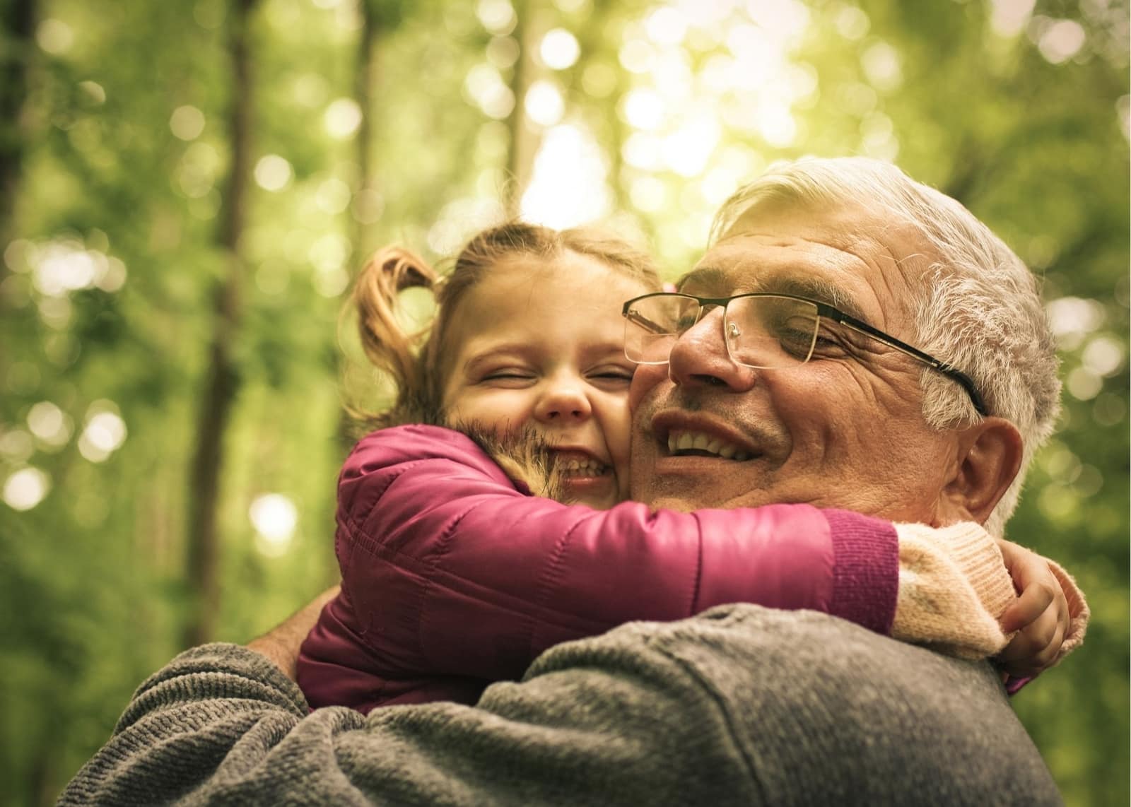 Virtual Hugs: The Ultimate Guide to Sending a Virtual Hug | Memento Blog