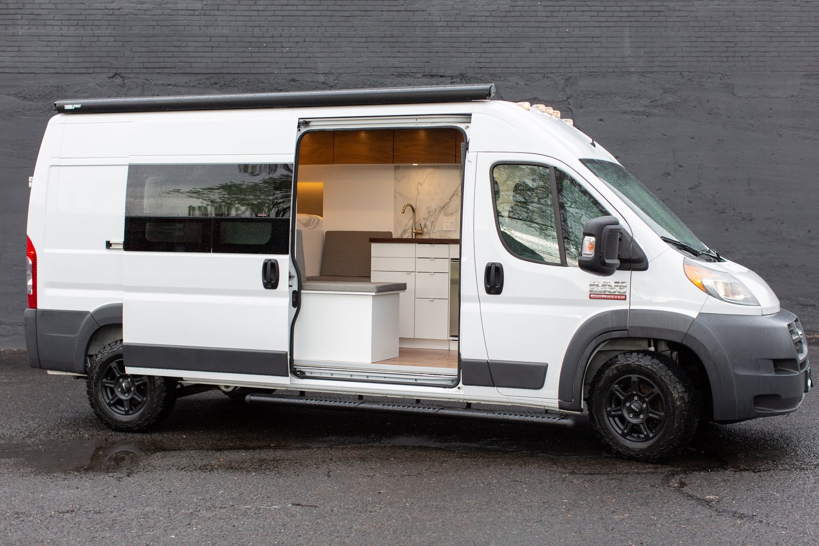Basecamper