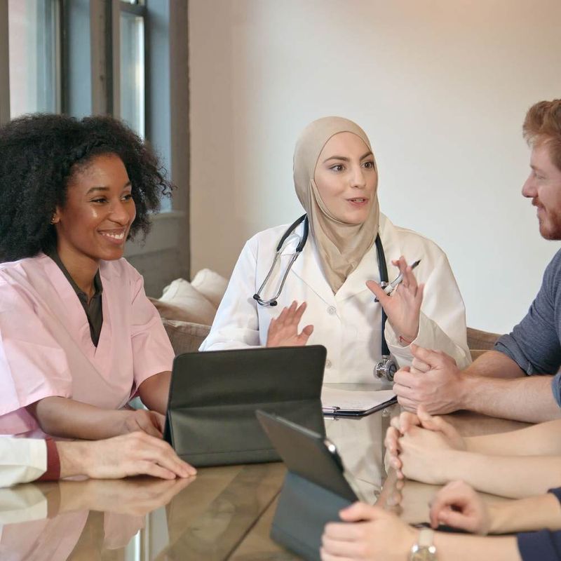 7 Powerful Incentives for Healthcare Workers | Cooleaf