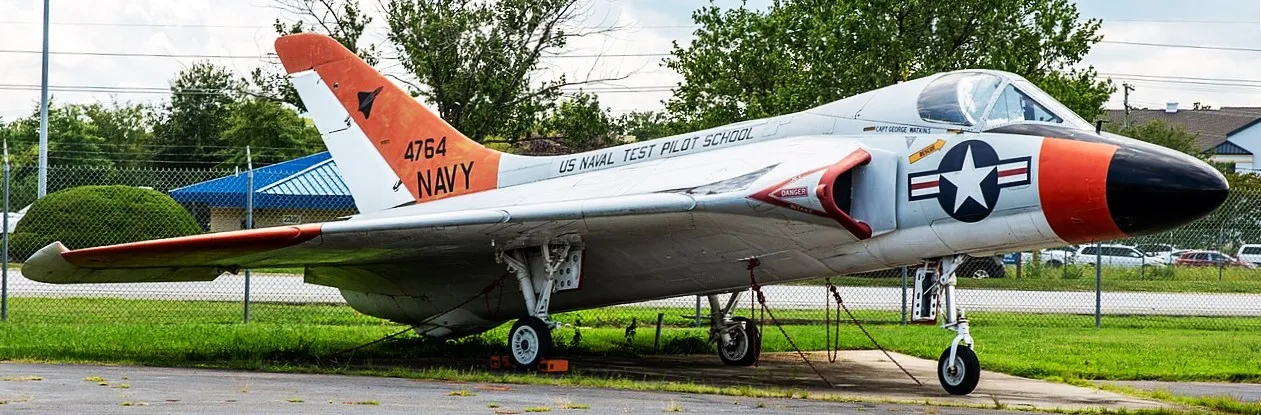 Warplanes of the USA: Douglas F4D Skyray – Military Zone