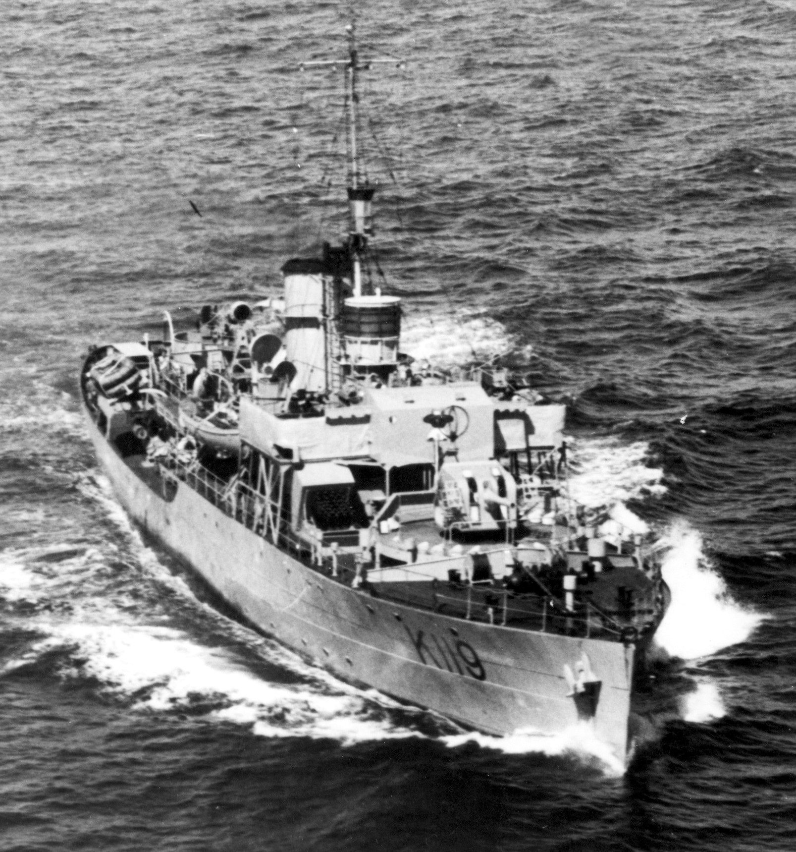 RCN Corvettes (Flower class): HMCS North Bay (K339), HMCS Oakville ...