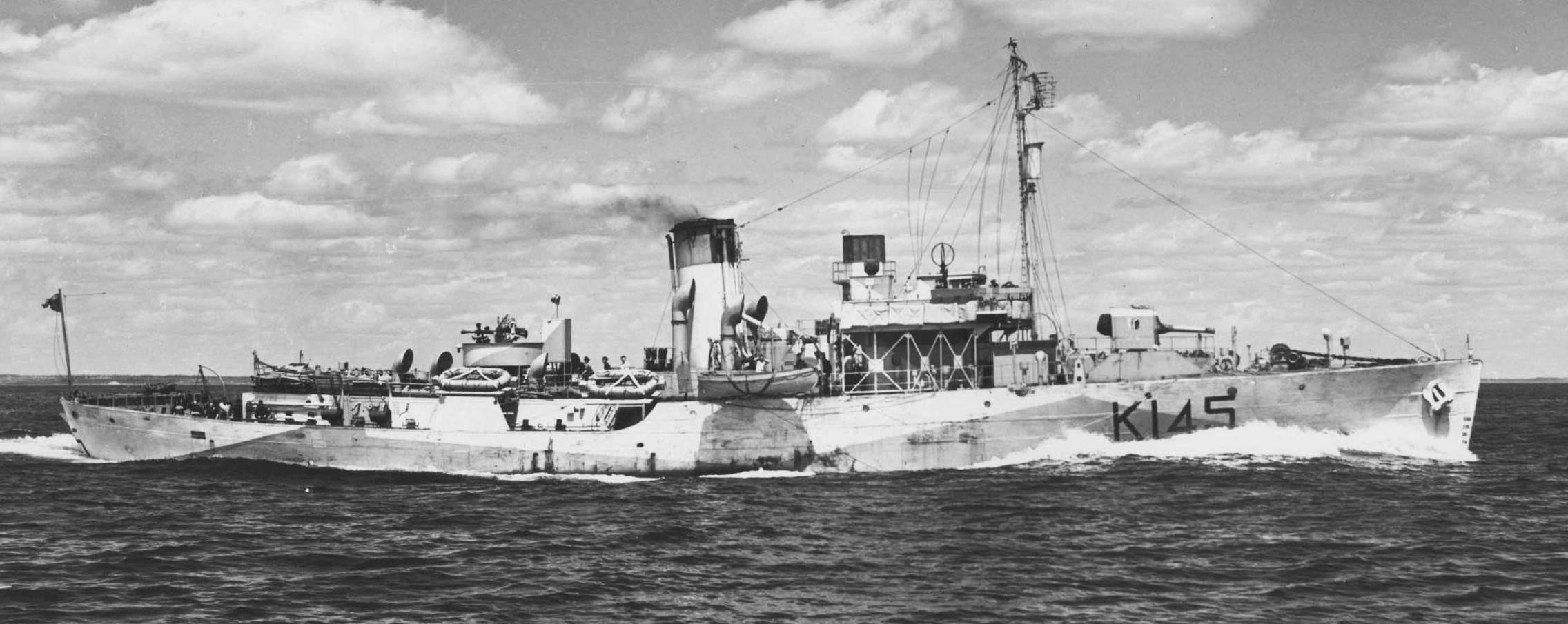 RCN Corvettes (Flower class): HMCS Arrowhead (K145), HMCS Arvida (K113 ...