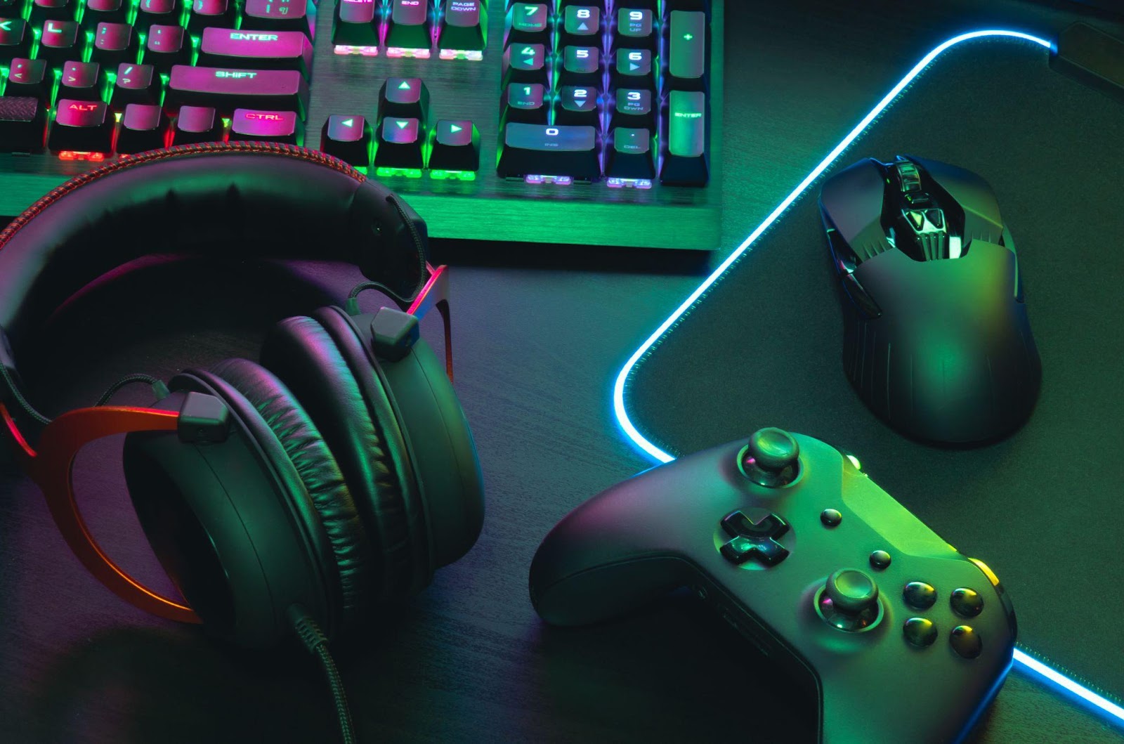 10 Tips for Storing Electronics in a Storage Unit | Storing Devices ...