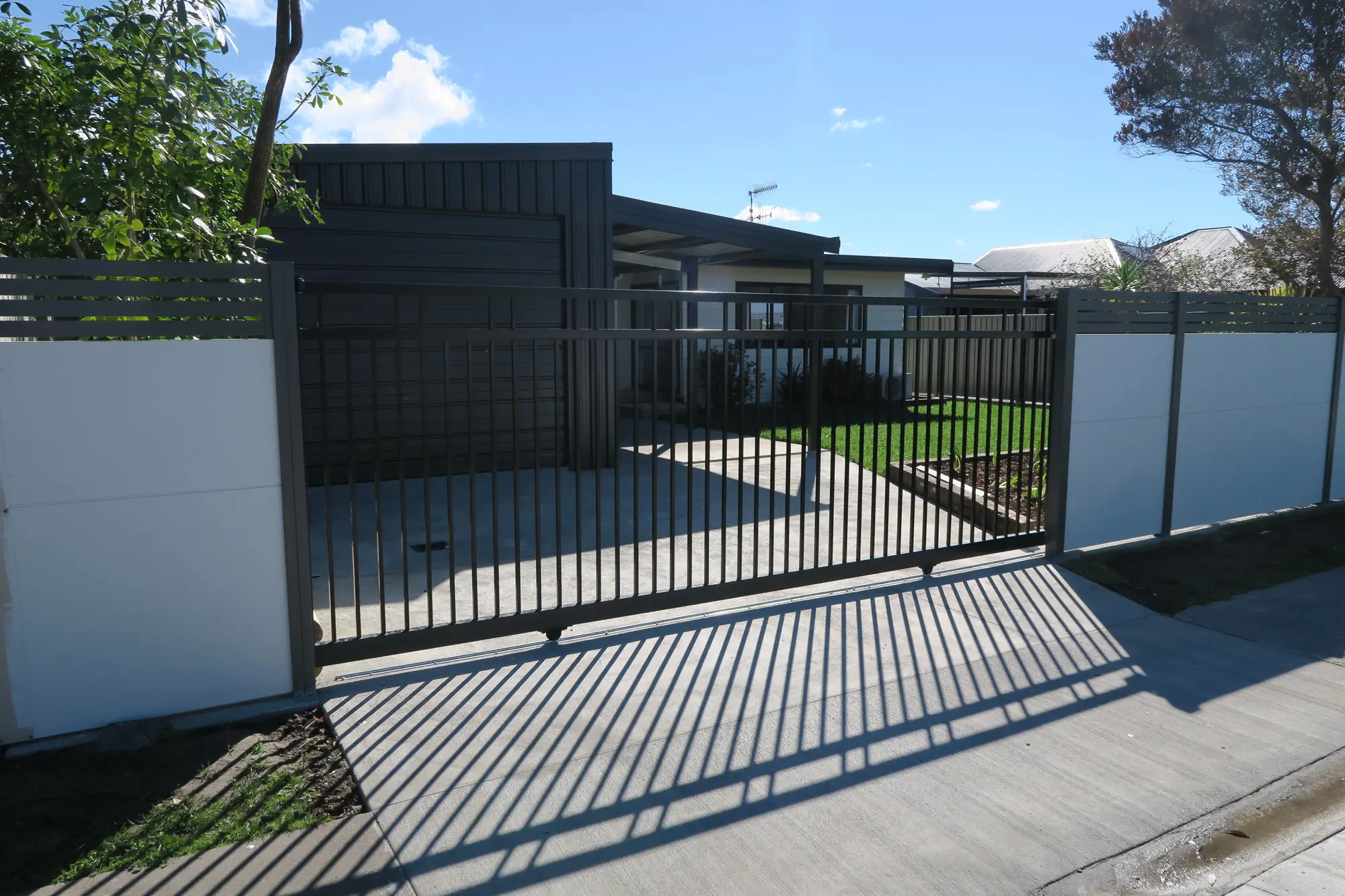 Tubular Gates