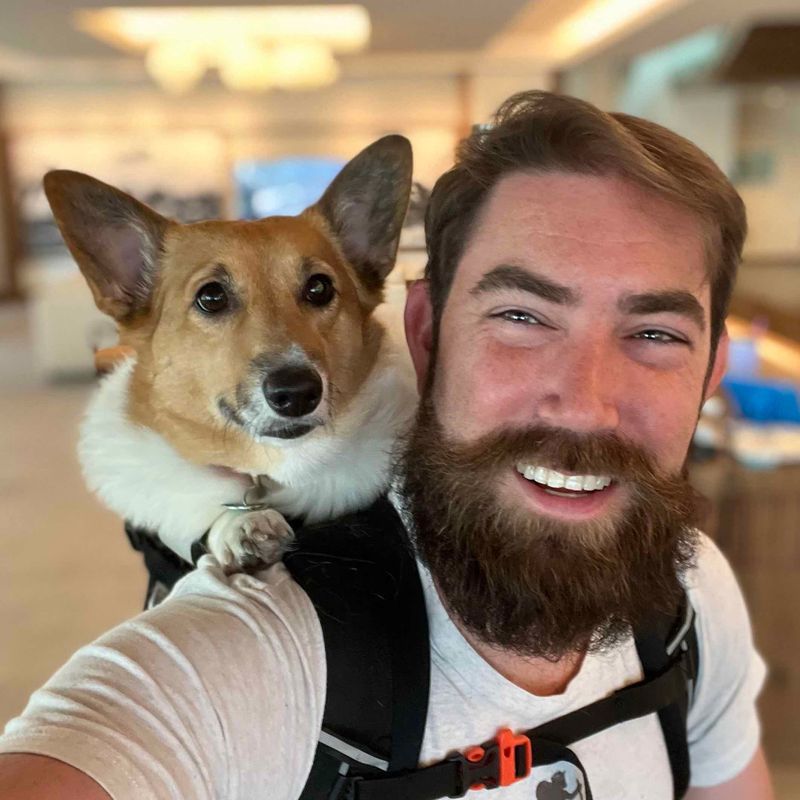 Building stakeholder trust and confidence in decision intelligence