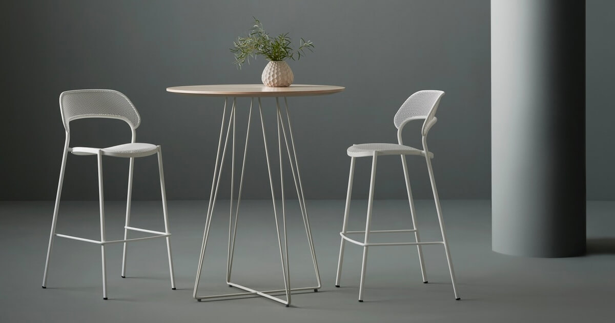 Outdoor Stools | Davis Furniture