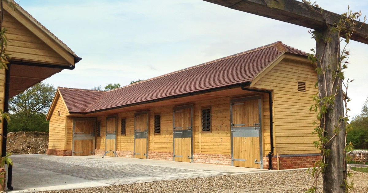 Brochure | Chart Stables