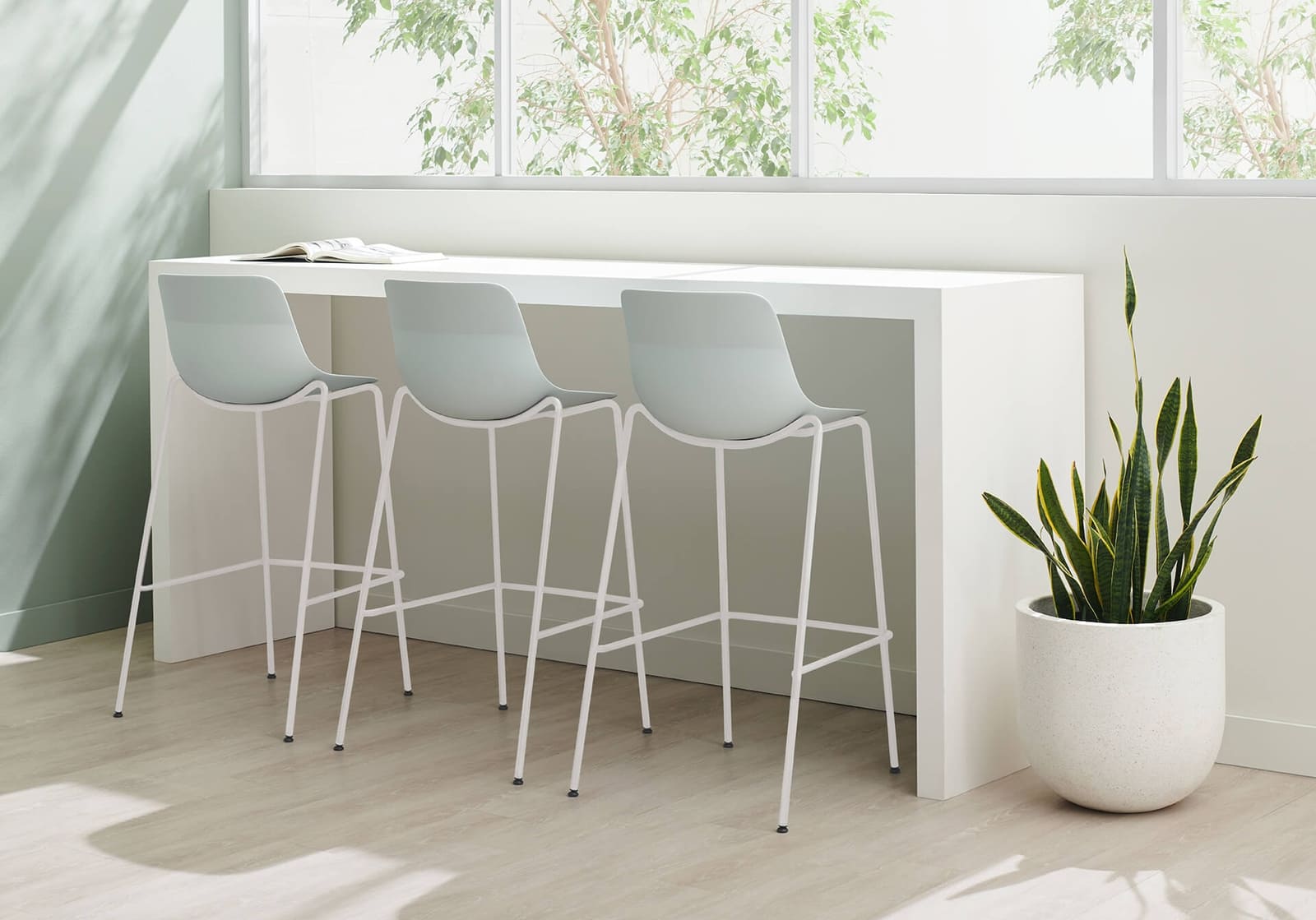 Prat Meeting | Davis Furniture