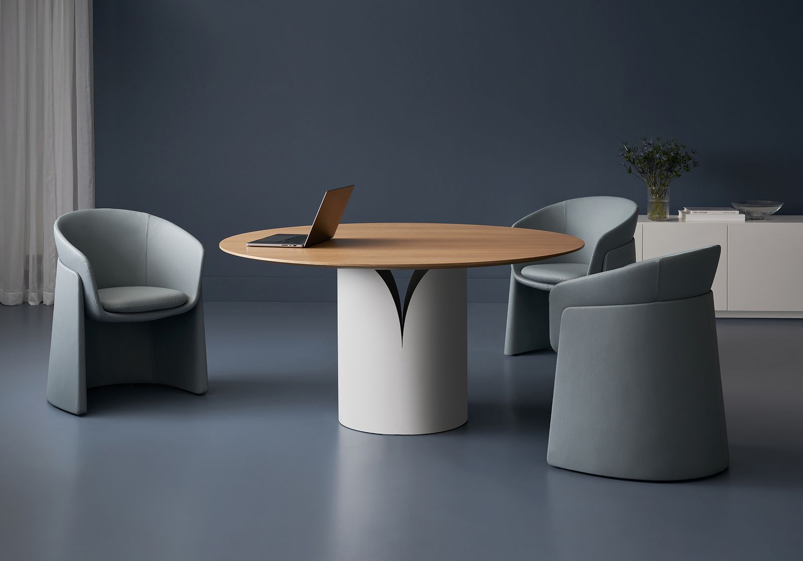 Vida Side Table | Davis Furniture