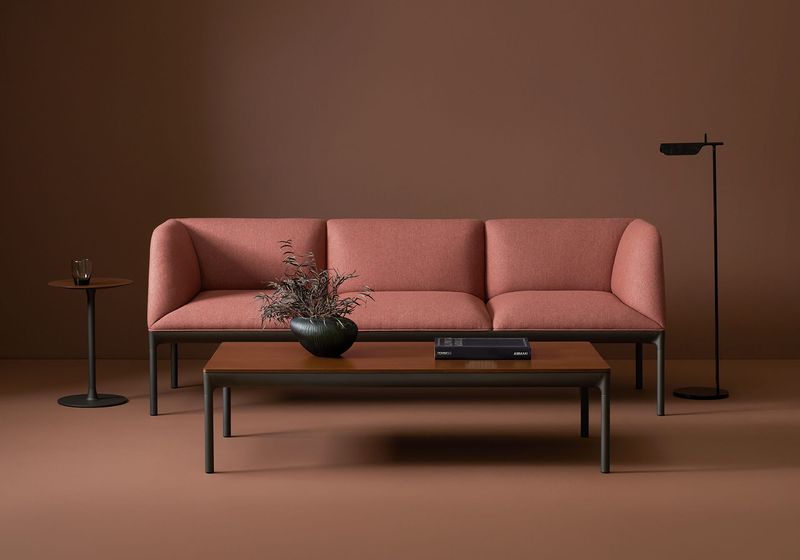 JP Lounge Bench | Davis Furniture