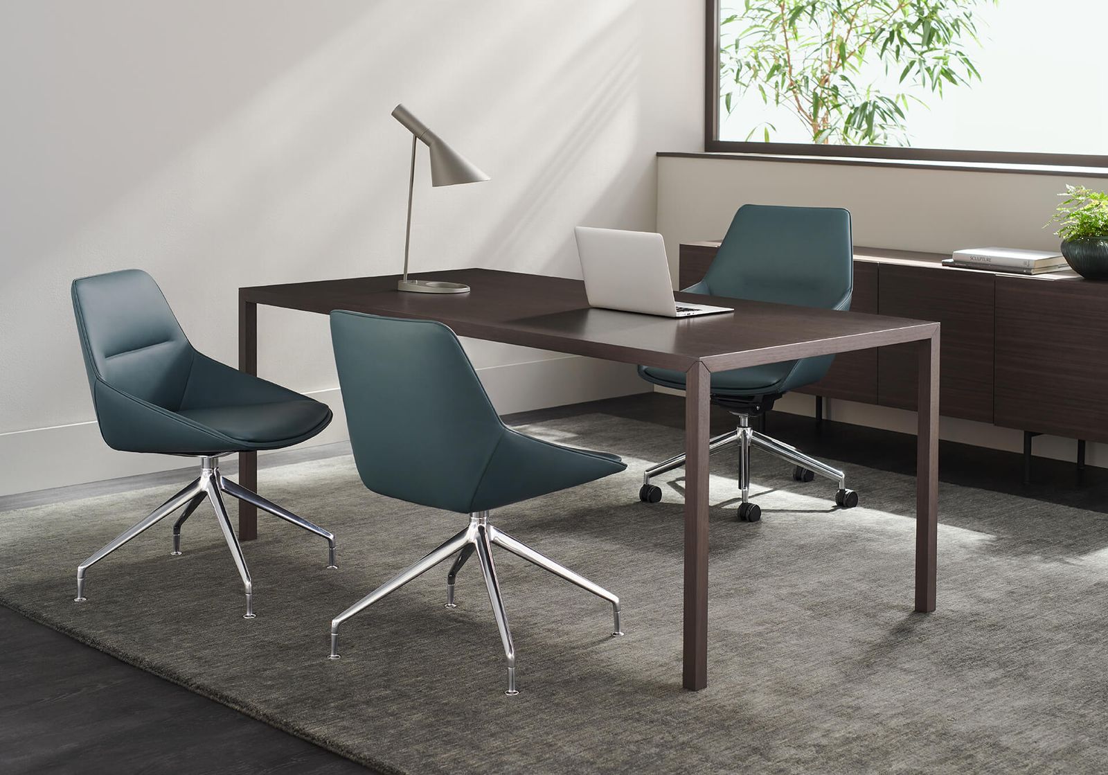 Sachet Guest | Davis Furniture