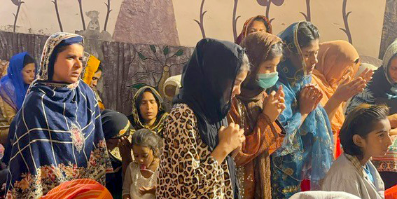 A Mission to Pray, Preach, and Encourage in Pakistan