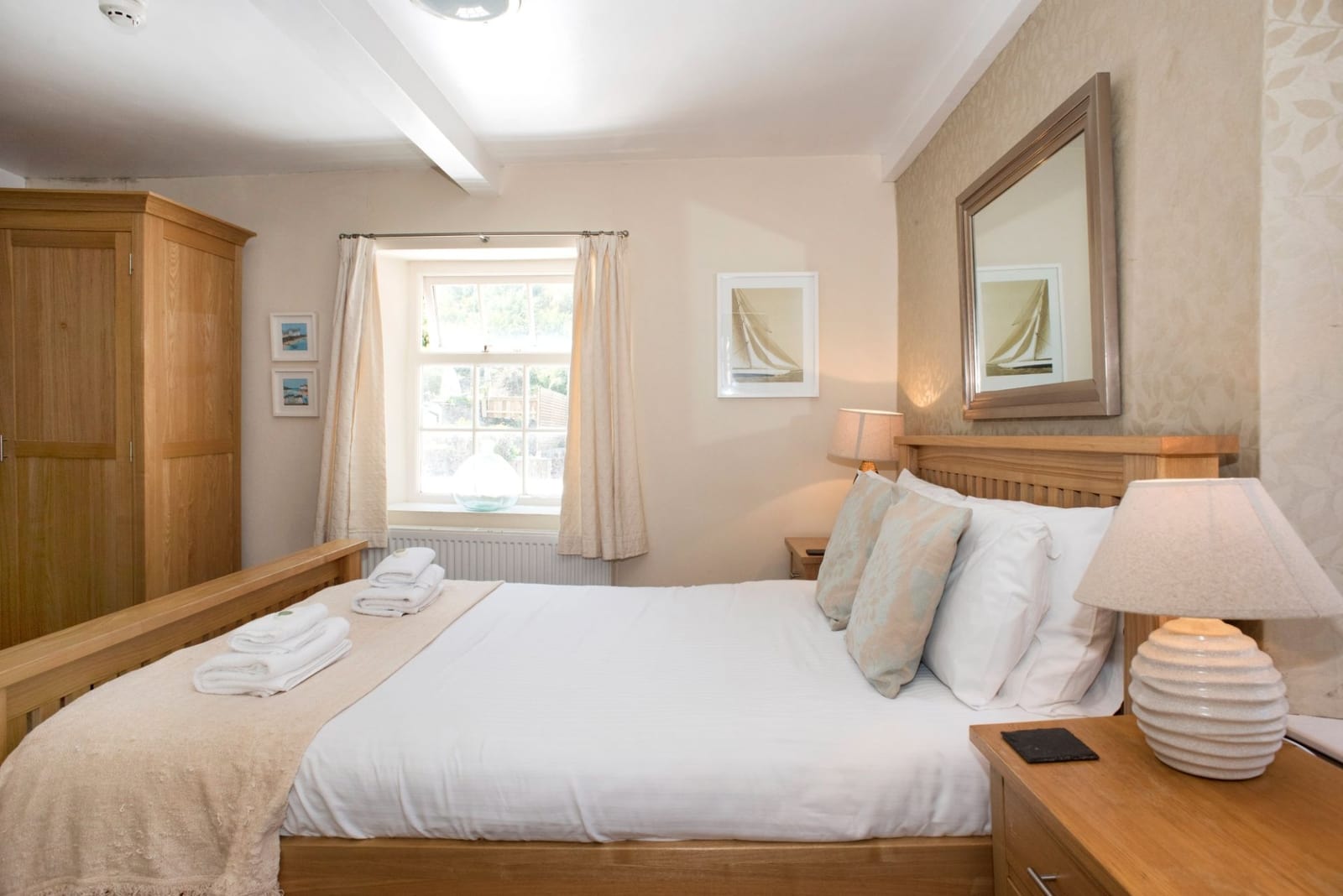 The Halfway House Inn, Kingsand - Pub and B&B