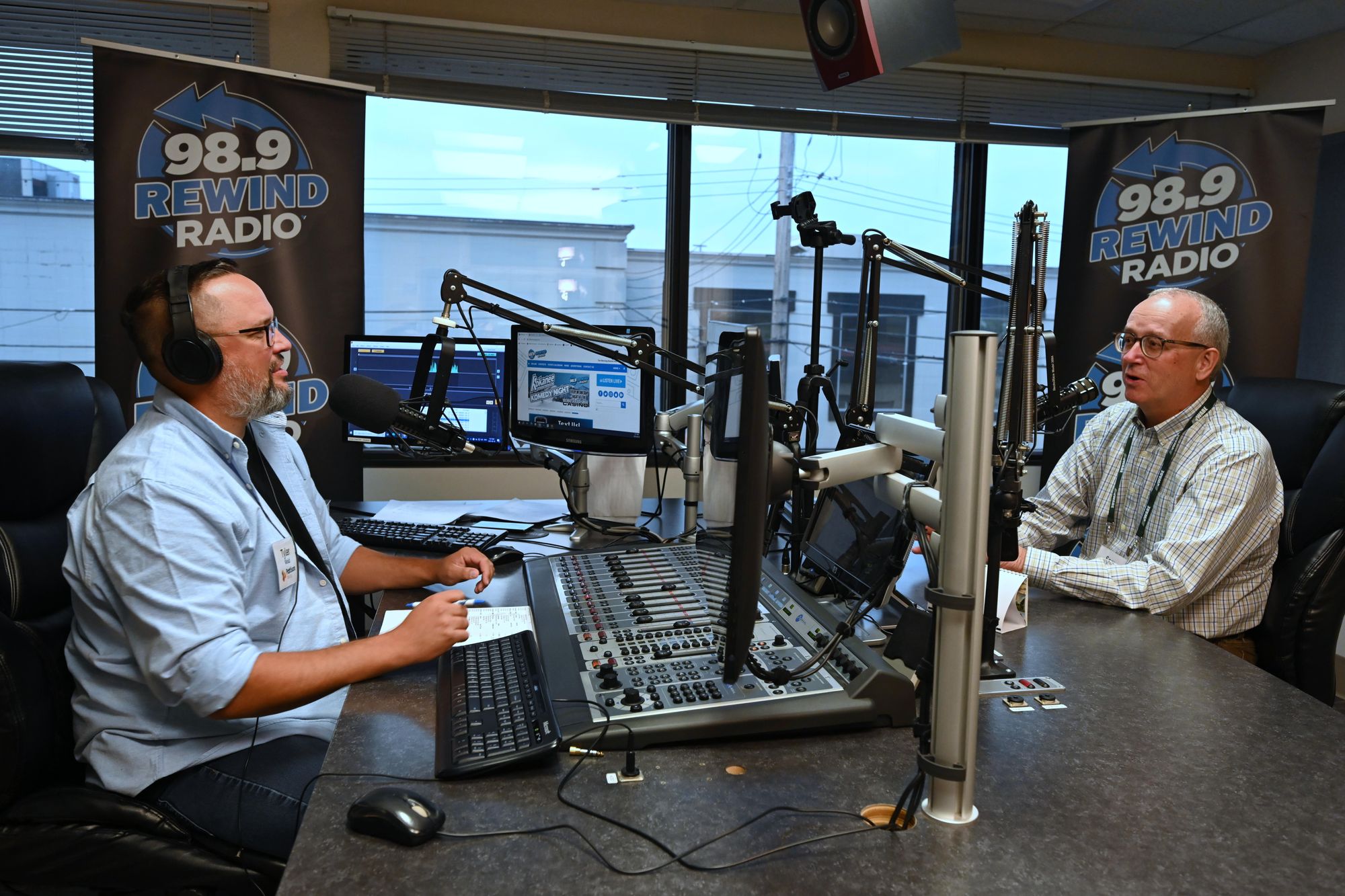 Pattison Media | Radio Stations - 98.9 REWIND Radio